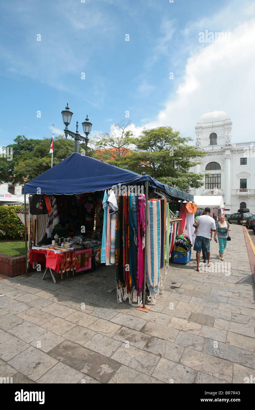 Street market at Plaza Catedral, Casco Antiguo, Panama City, Panama ...