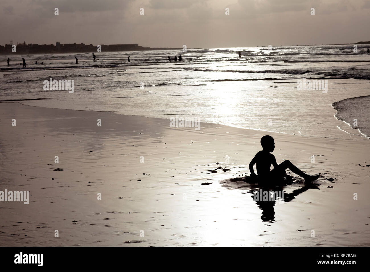 Senegal beach kids hi-res stock photography and images - Alamy