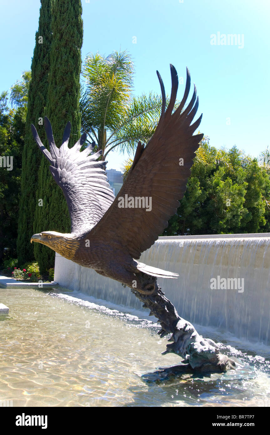 Juvenile Condor statue Stock Photo - Alamy