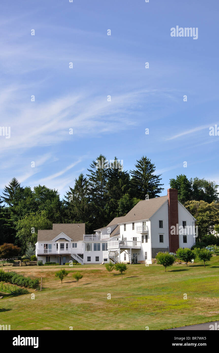 New big houses england hi-res stock photography and images - Alamy