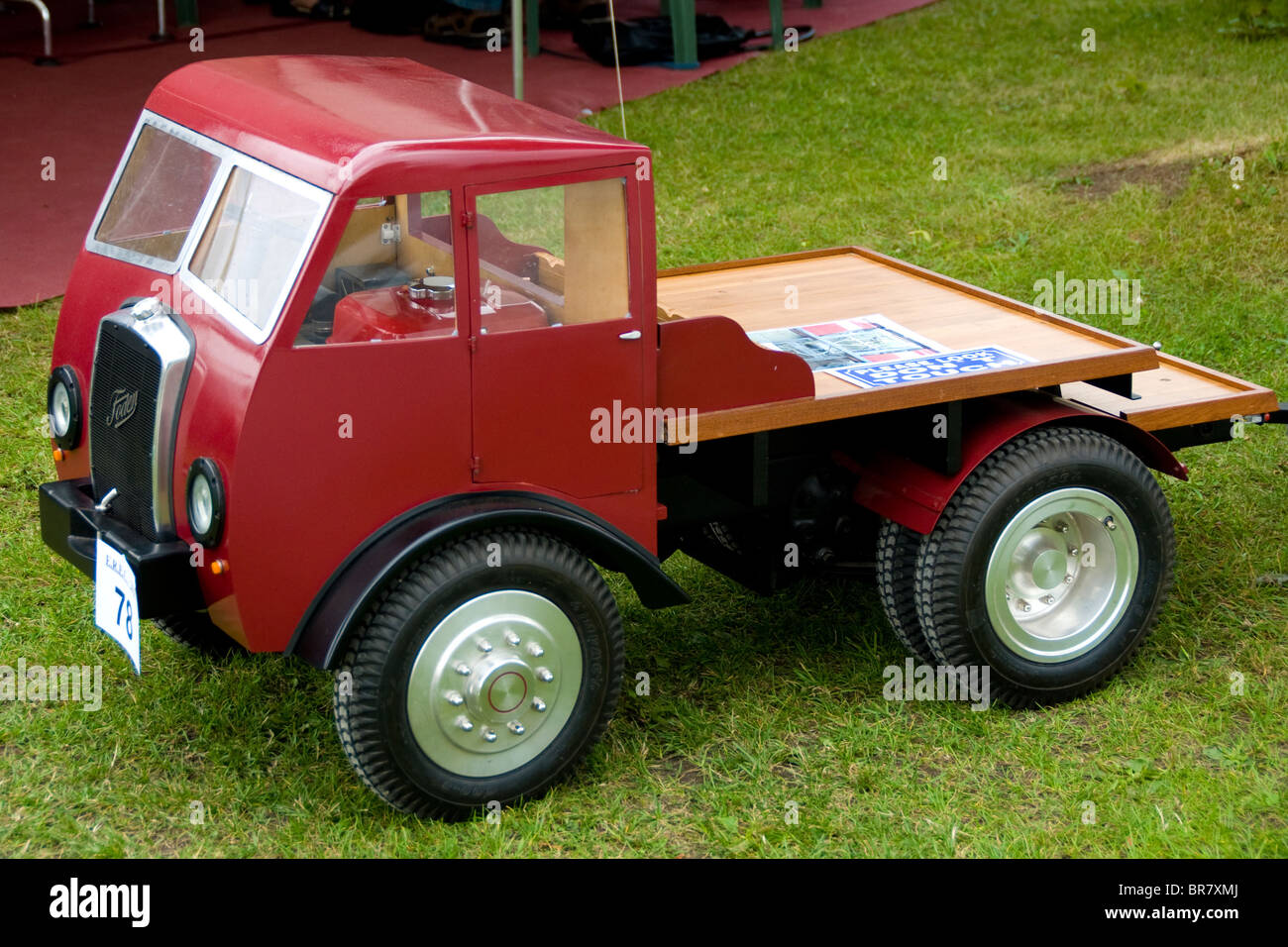 4 Scale Foden Timber Tractor STG5 Stock Photo - Alamy
