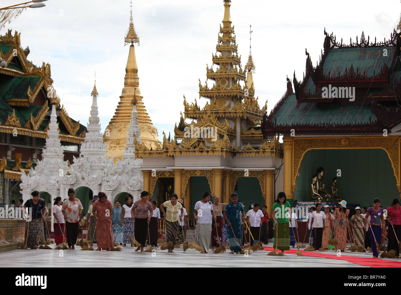 Sweeping the temple hi-res stock photography and images - Alamy