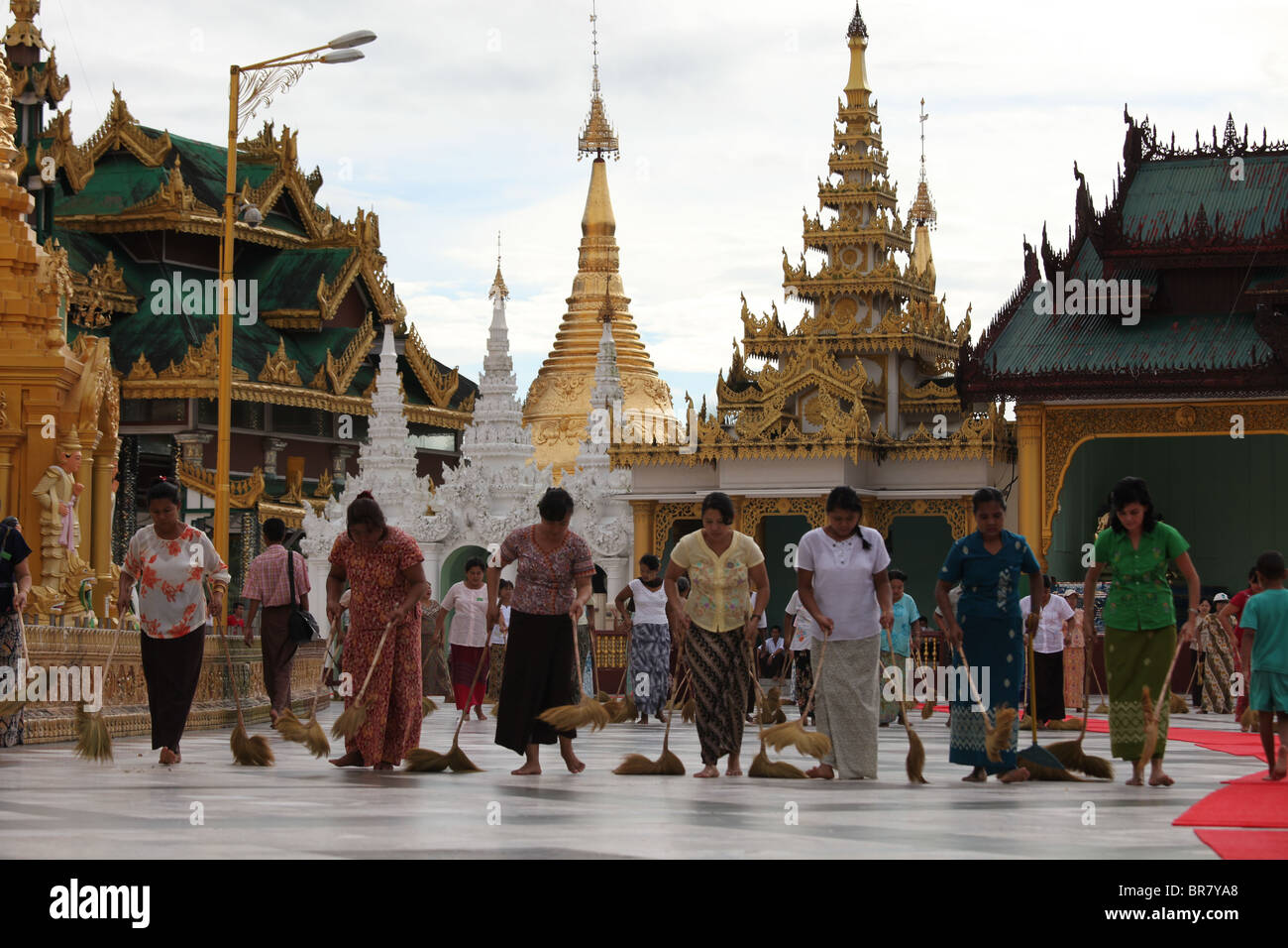 Sweeping the temple hi-res stock photography and images - Alamy