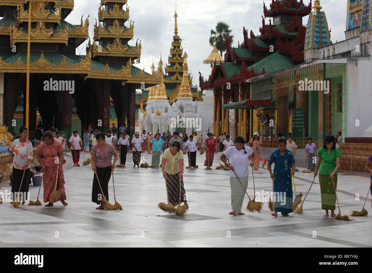 Sweeping the temple hi-res stock photography and images - Alamy