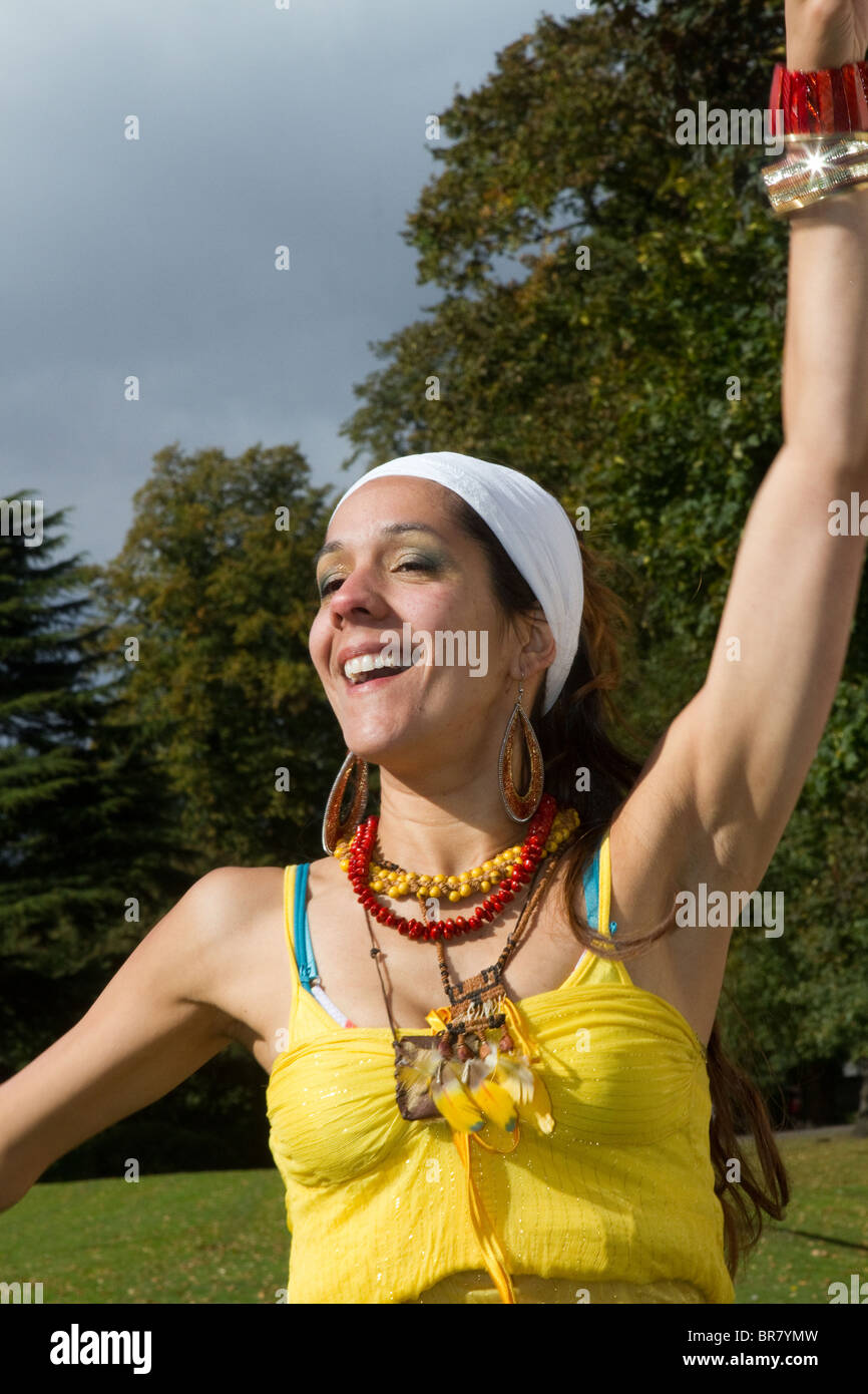 People of in Perths 800 celebrations Carnival Parade to celebrate Perth ...