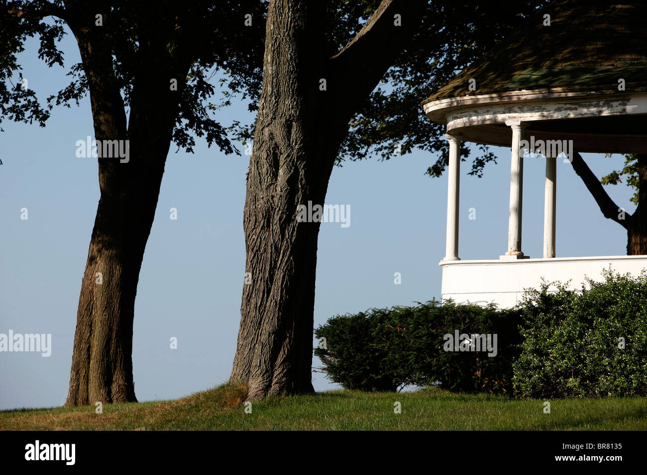 Summer house hi-res stock photography and images - Alamy