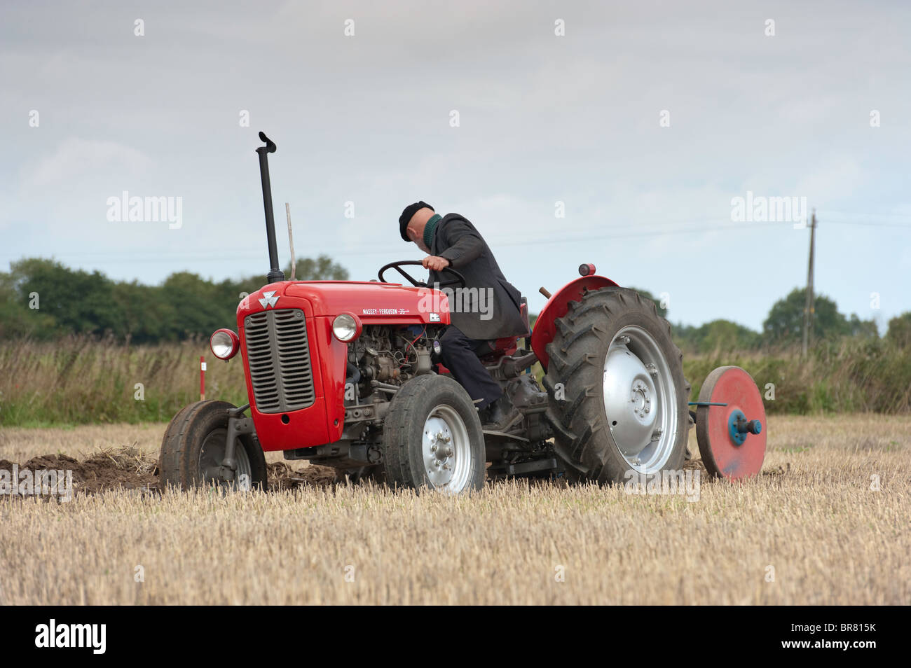Massey ferguson 35 tractor hi-res stock photography and images - Alamy