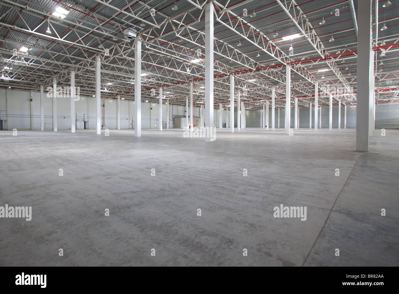 Warehouse interior hi-res stock photography and images - Alamy