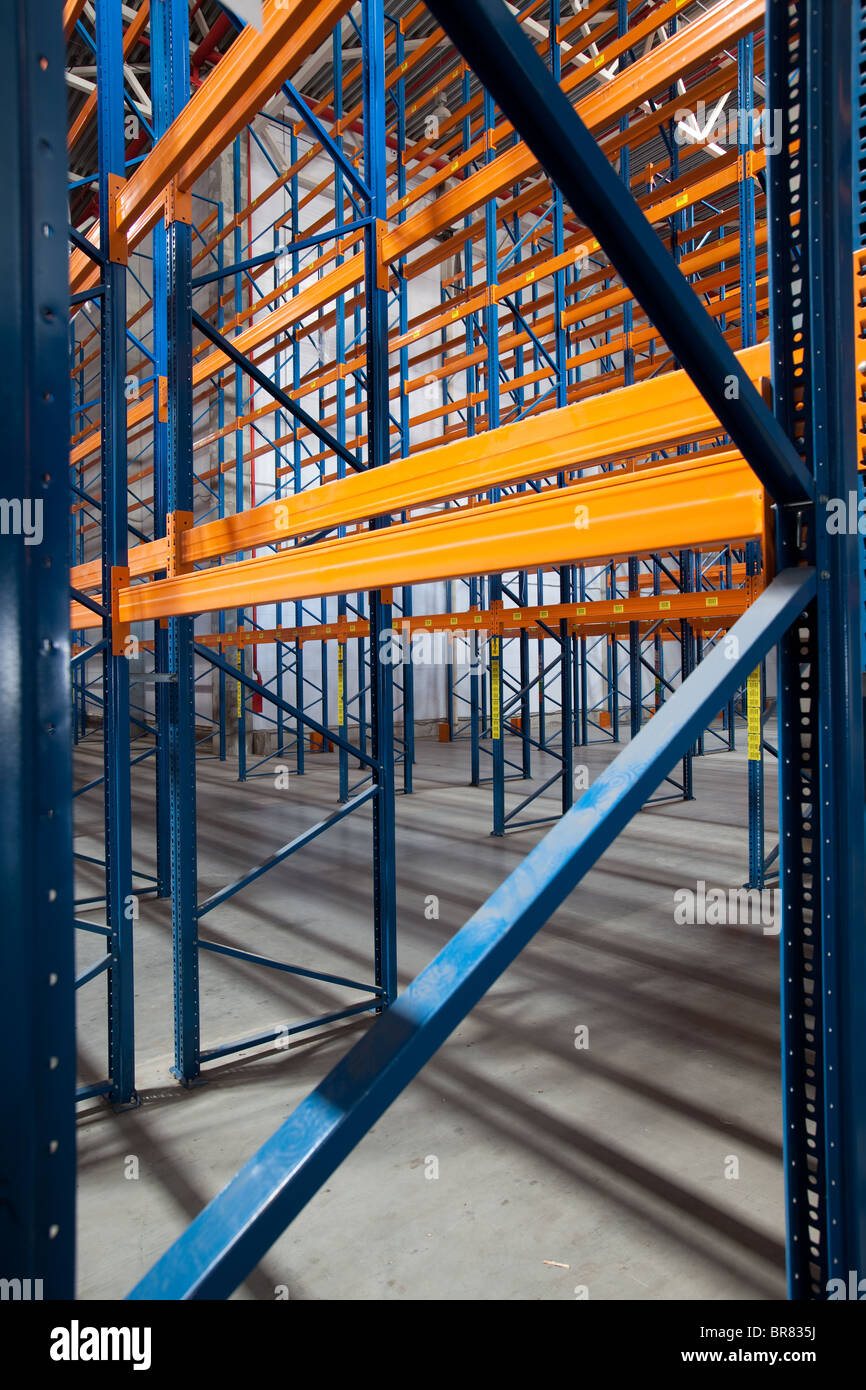 Interior of a modern warehouse, clean and empty Stock Photo - Alamy