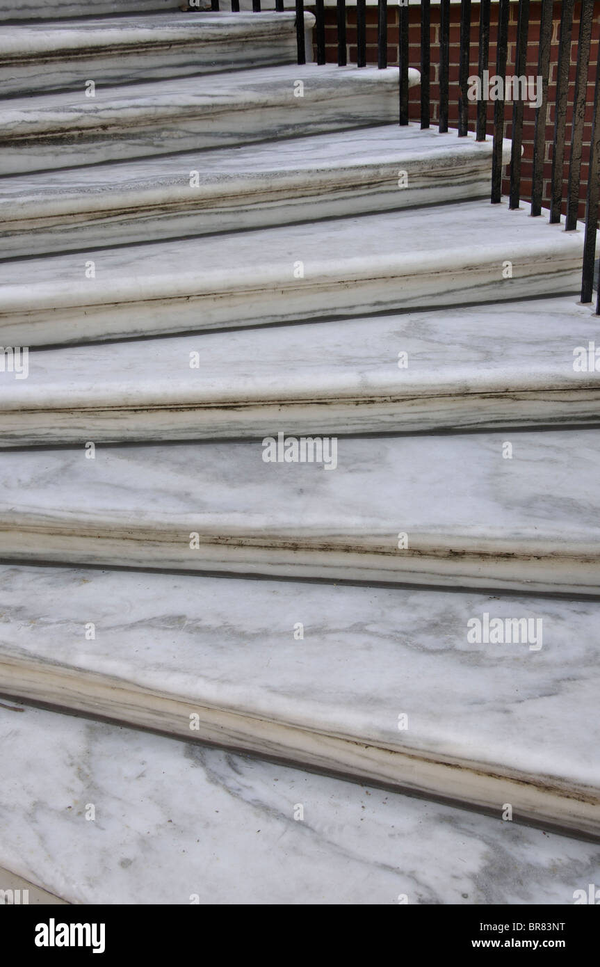 Marble steps hi-res stock photography and images - Alamy