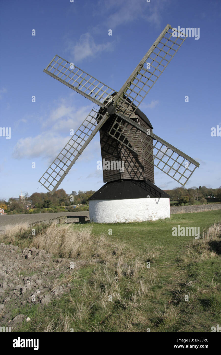 Pitstone windmill, buckinghamshire hi-res stock photography and images ...