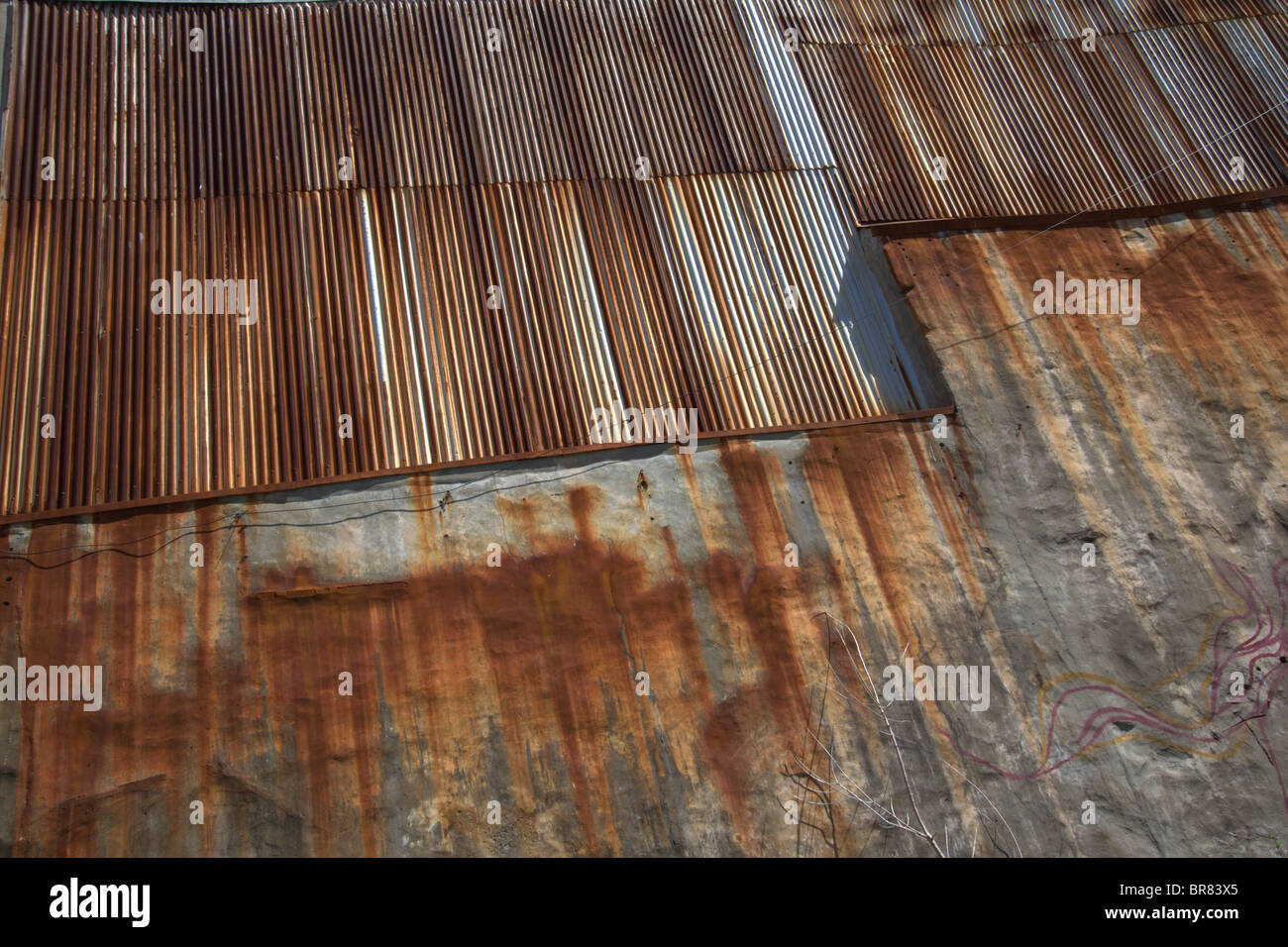 Rusty Corrugated Iron Roof Stock Photo - Alamy