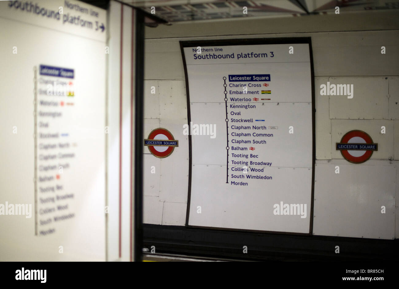 Northern Line map Leicester Square tube platform Stock Photo - Alamy