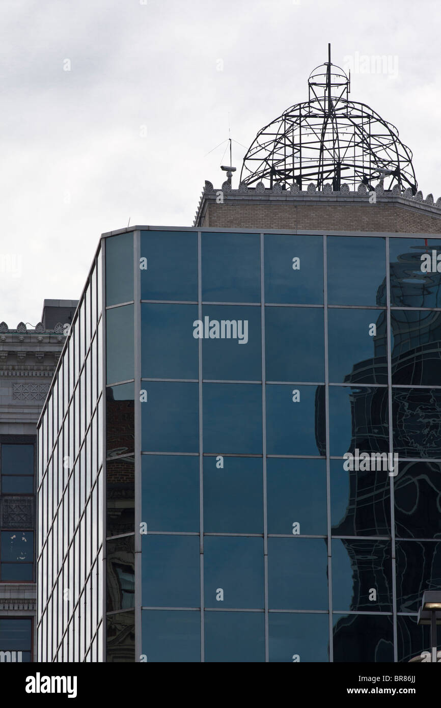 Pictures of city Cut Out Stock Images & Pictures - Alamy