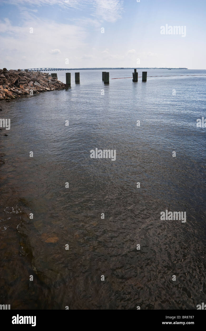 Oil spill response sea pollution boom hi-res stock photography and ...