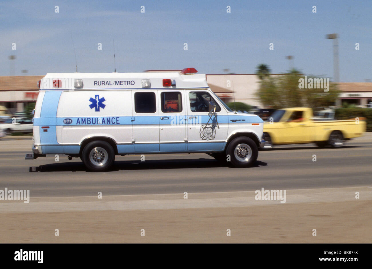 Ambulance emergency response vehicle paramedic medical rescue code 3 ...