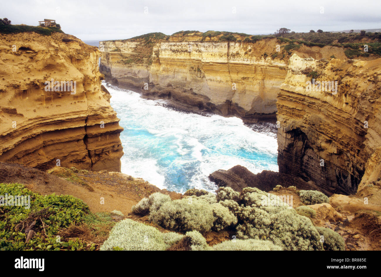 Beach on Great Ocean Road, near Melbourne, Australia Twelve Apostles ...