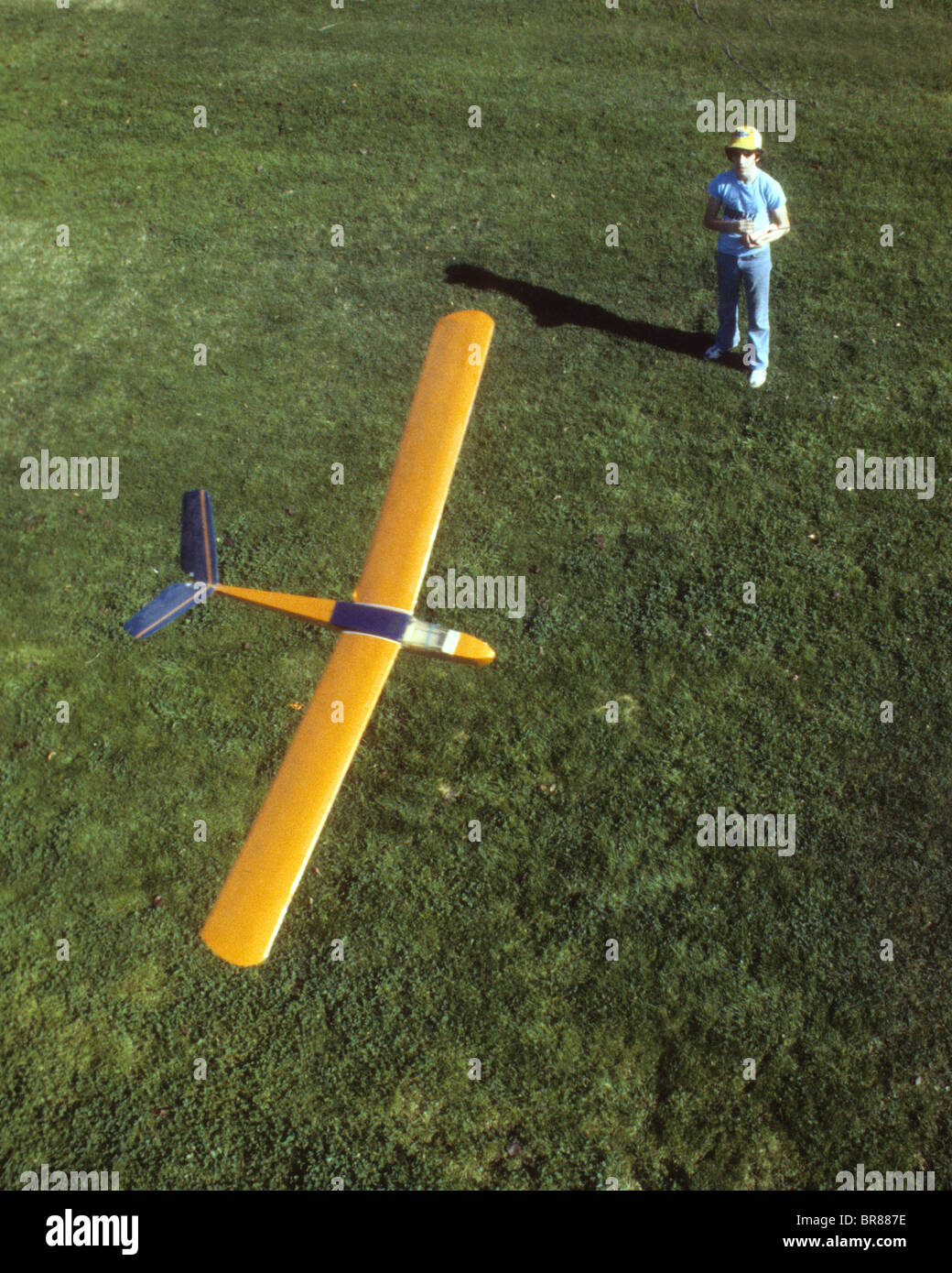 radio controlled model sailplane fly plane hobby control high air teen ...