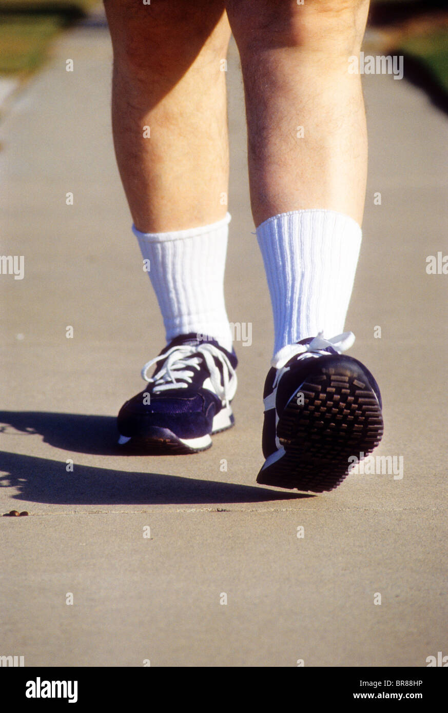 Feet wear sport shoe walk stride foot care proper balance size fit ...