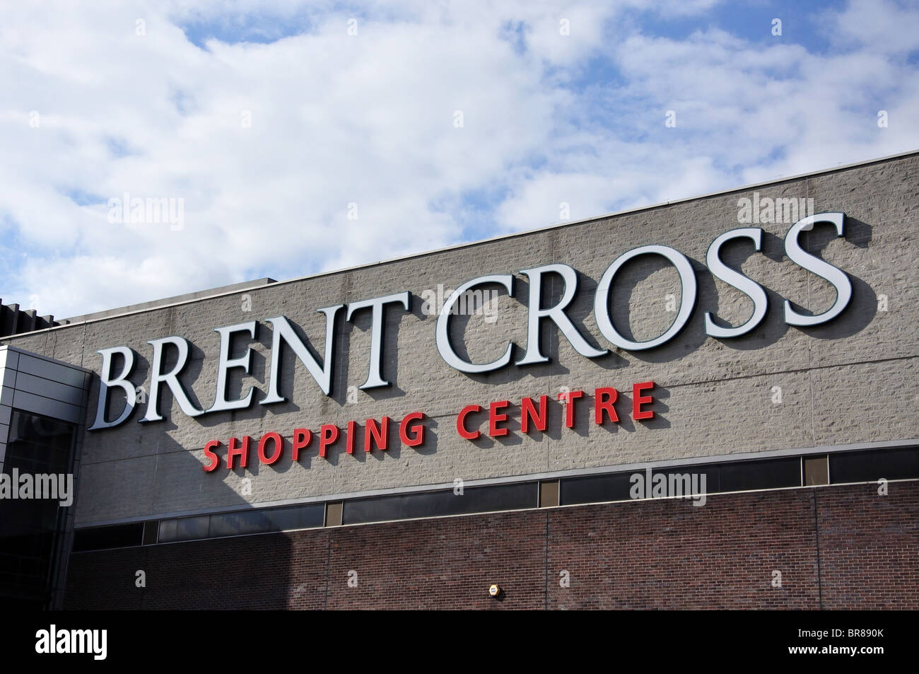Interior brent cross shopping centre hi-res stock photography and ...