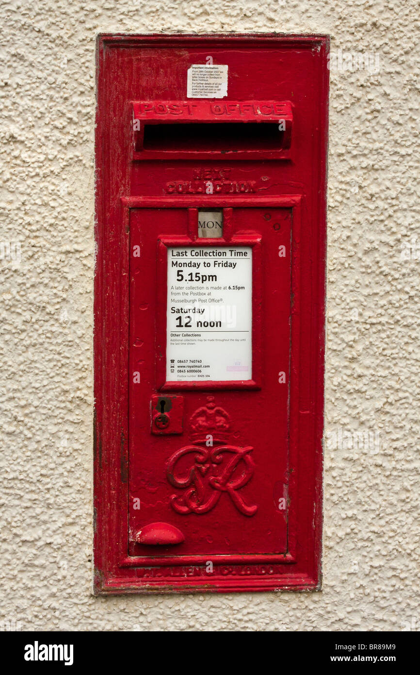 Retro royal mail hi-res stock photography and images - Alamy