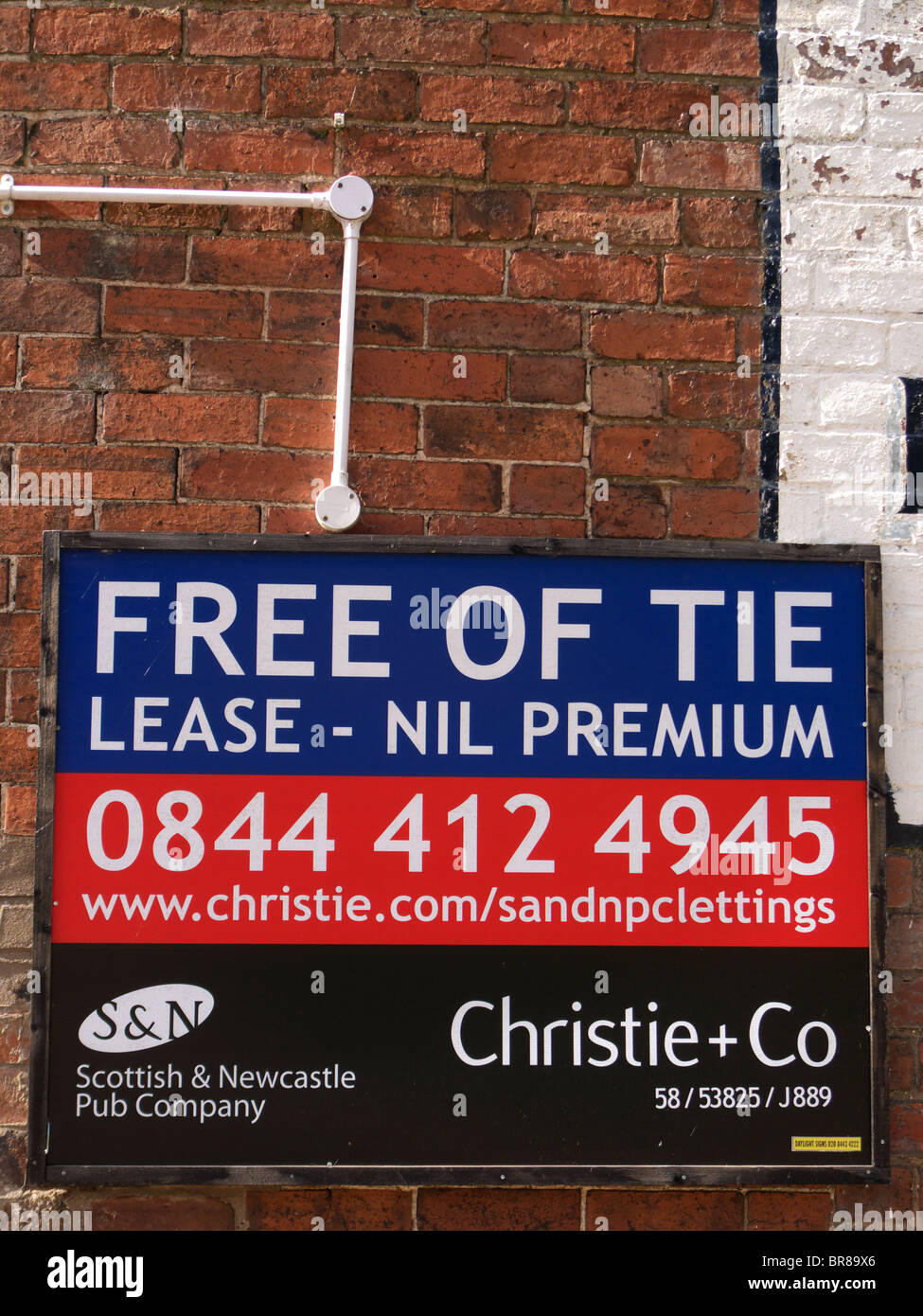 Commercial To Let Sign for a Public House fixed to a Wall, UK Stock ...