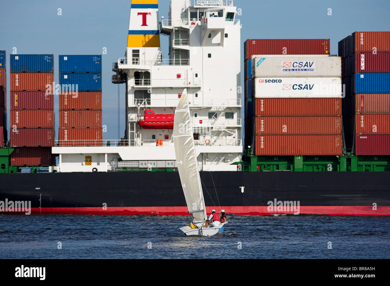 Front view container ship cruising hi-res stock photography and images ...