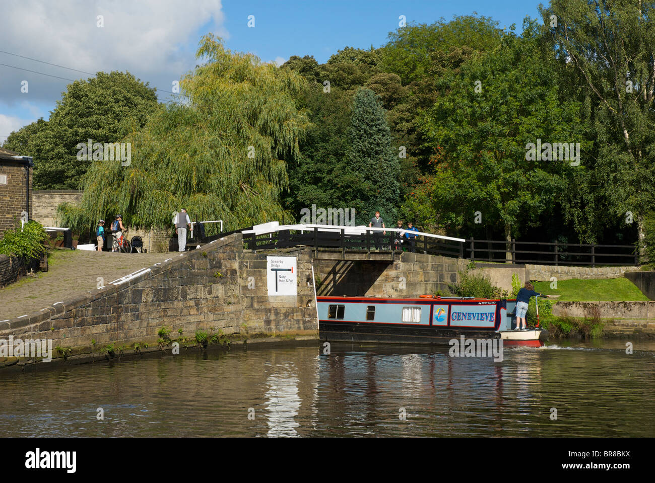 Salterhebble Canal Basin, linking the Rochdale canal with the Calder ...