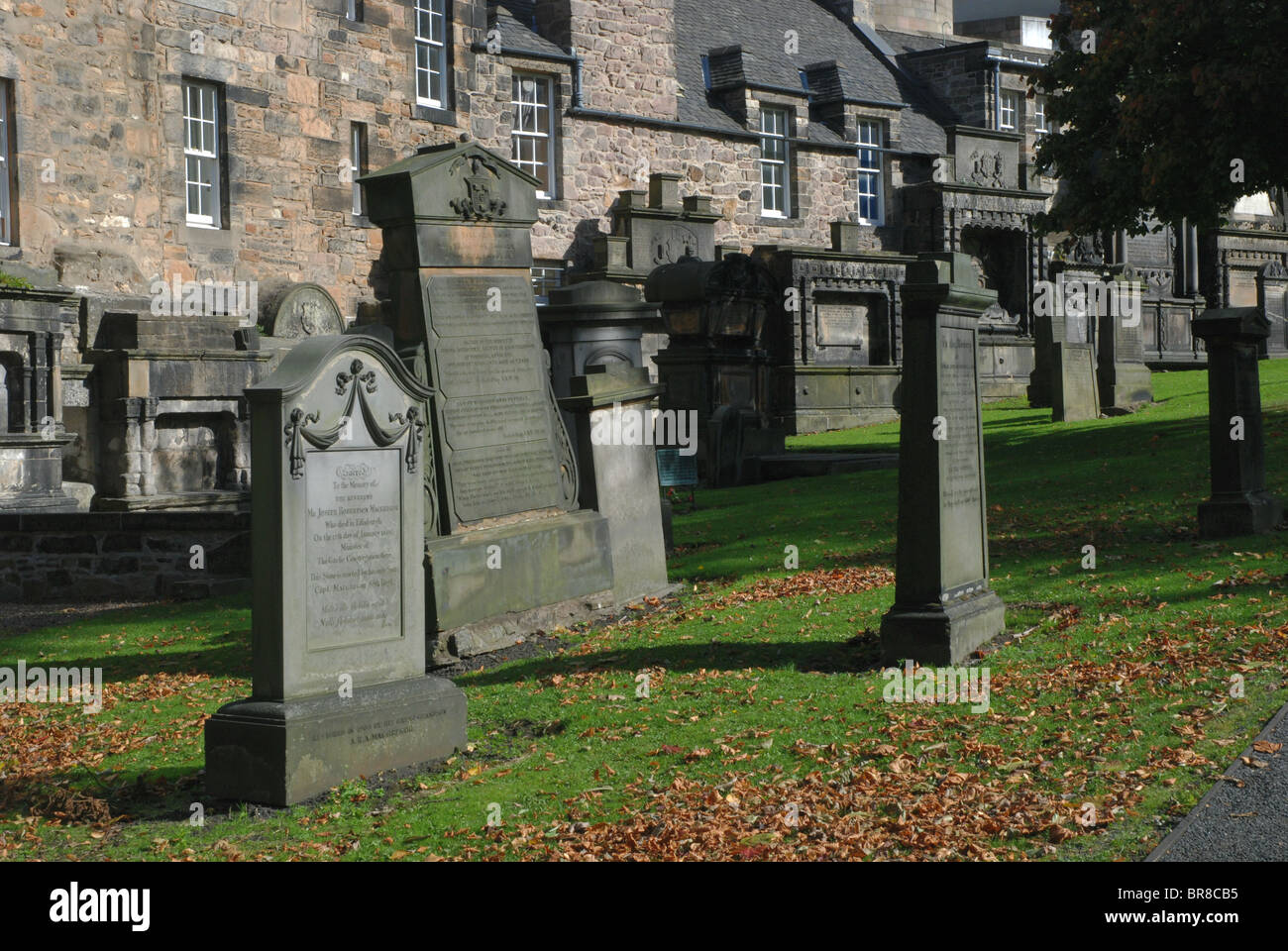 Greyfriars kirkyard hi-res stock photography and images - Alamy