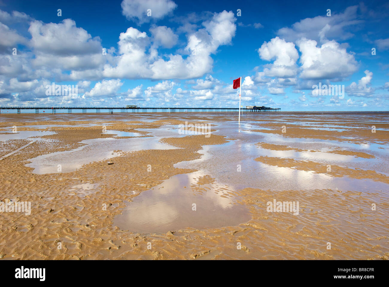 Southport beach and pier with the tide out Stock Photo - Alamy