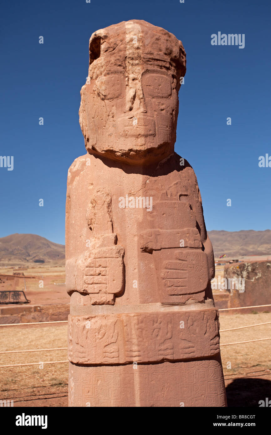 Tiwanaku Ruins: Kalasaya Temple: Ponce Monolith Stock Photo - Alamy