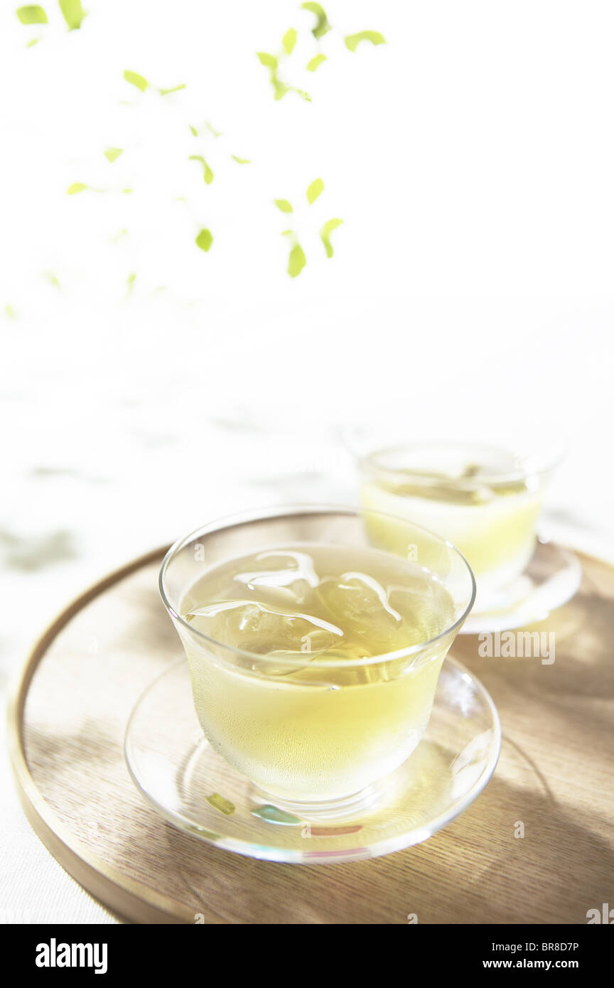 Two cups of iced green tea Stock Photo - Alamy