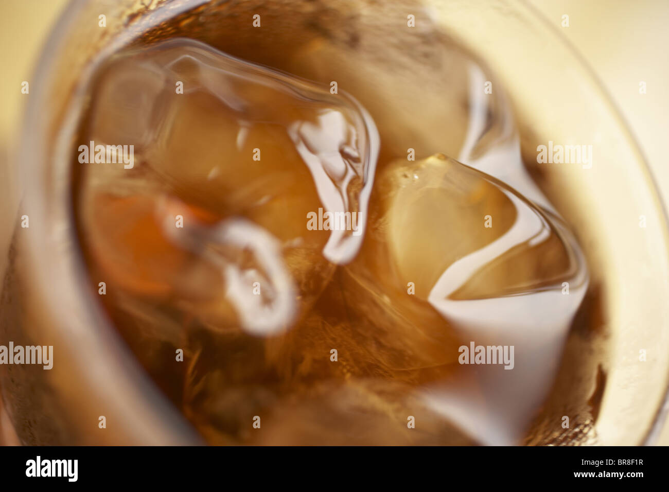 Glass of iced tea, close up Stock Photo - Alamy