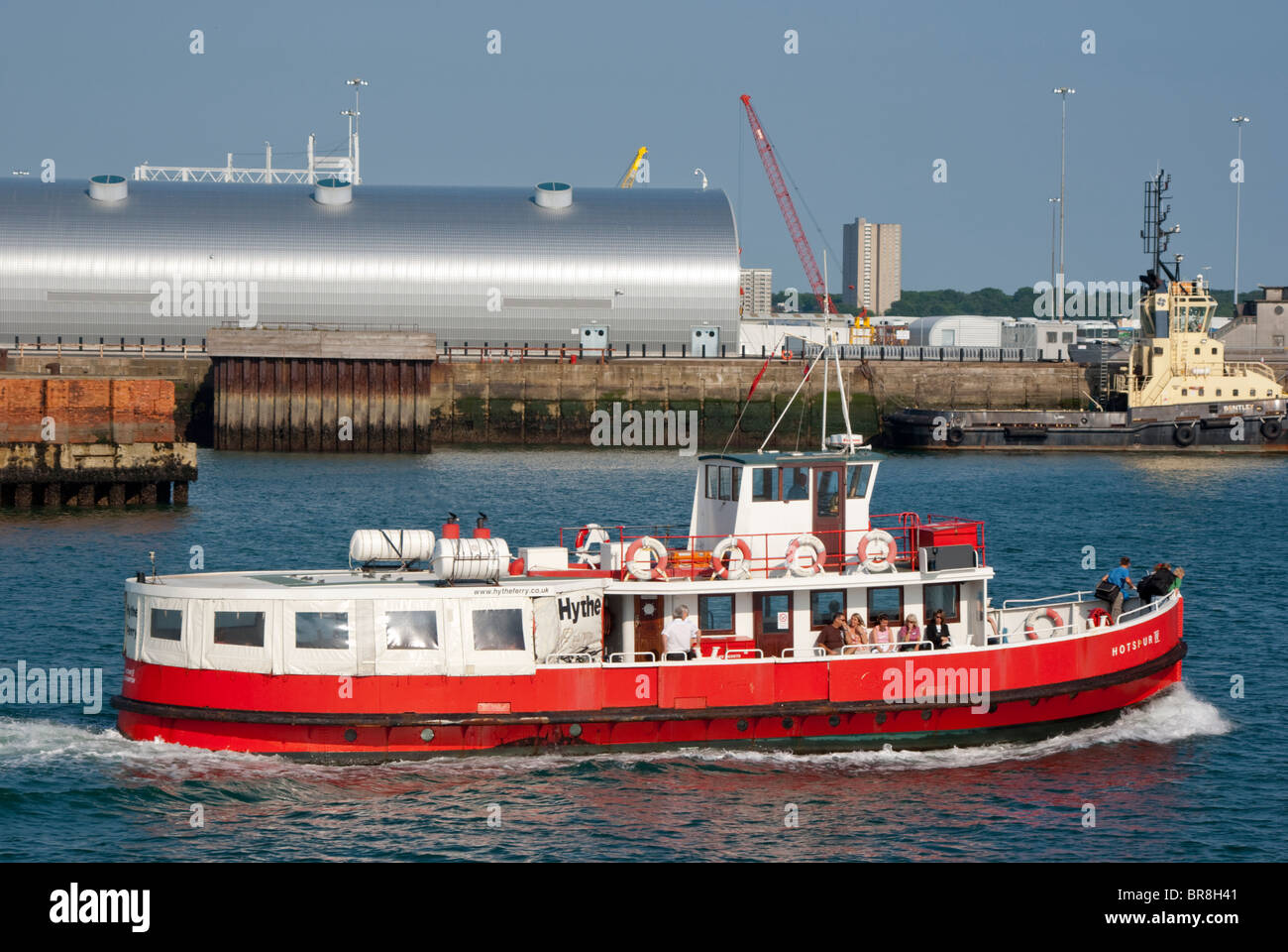 Iow ferry hi-res stock photography and images - Alamy