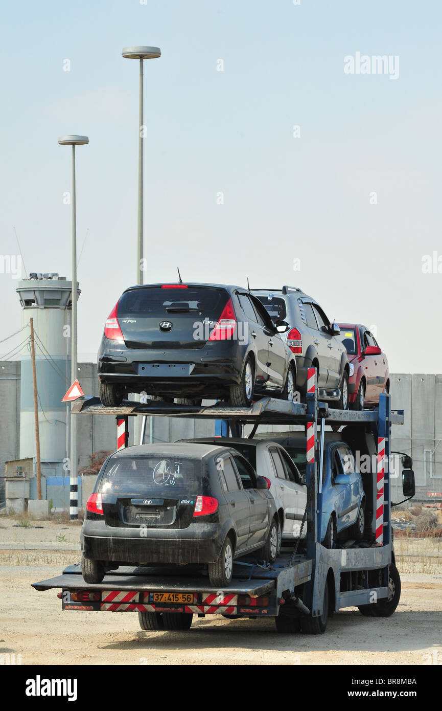 Car Hauler Vehicles High Resolution Stock Photography and Images - Alamy