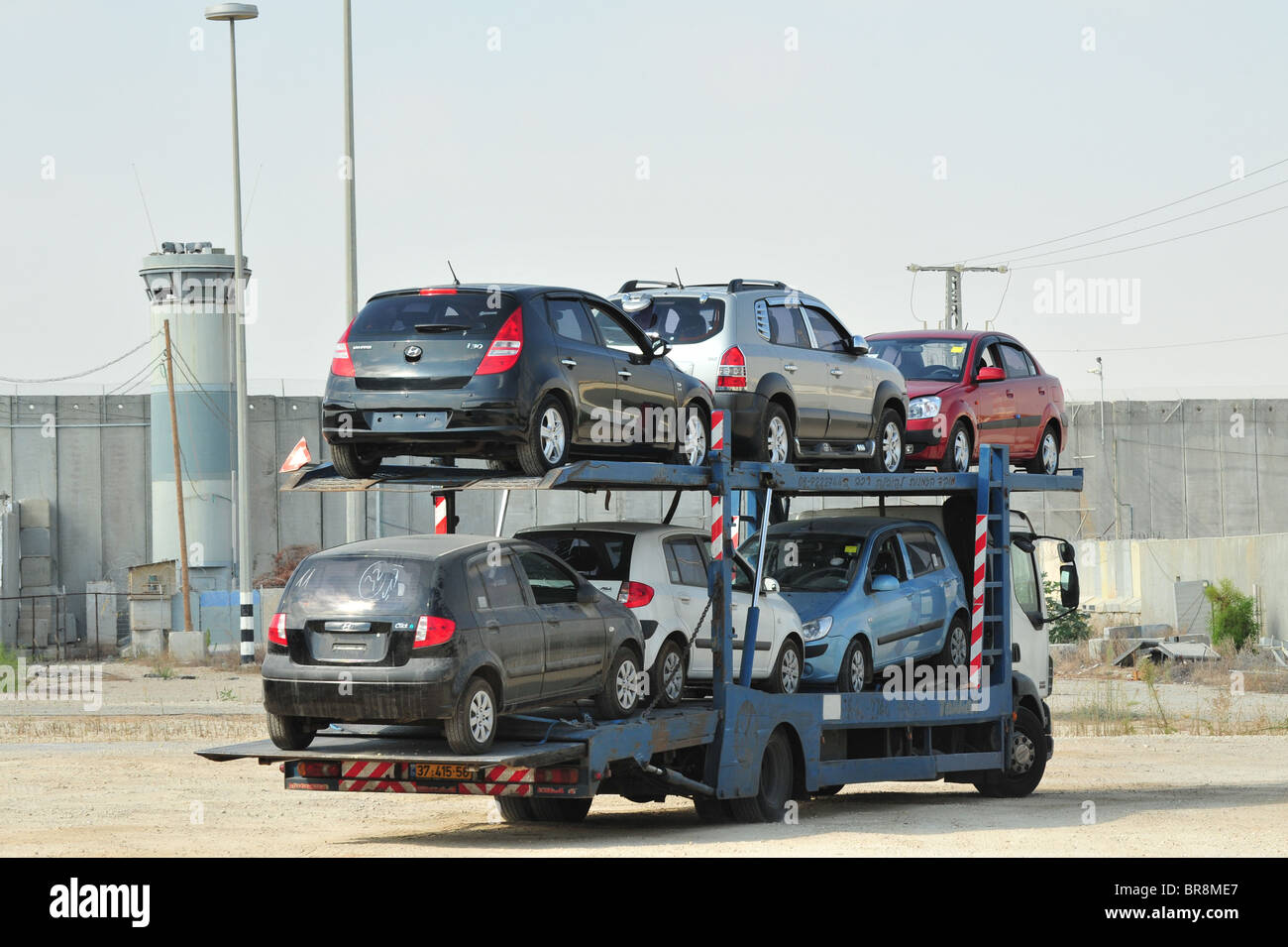 Car Hauler Vehicles High Resolution Stock Photography and Images - Alamy