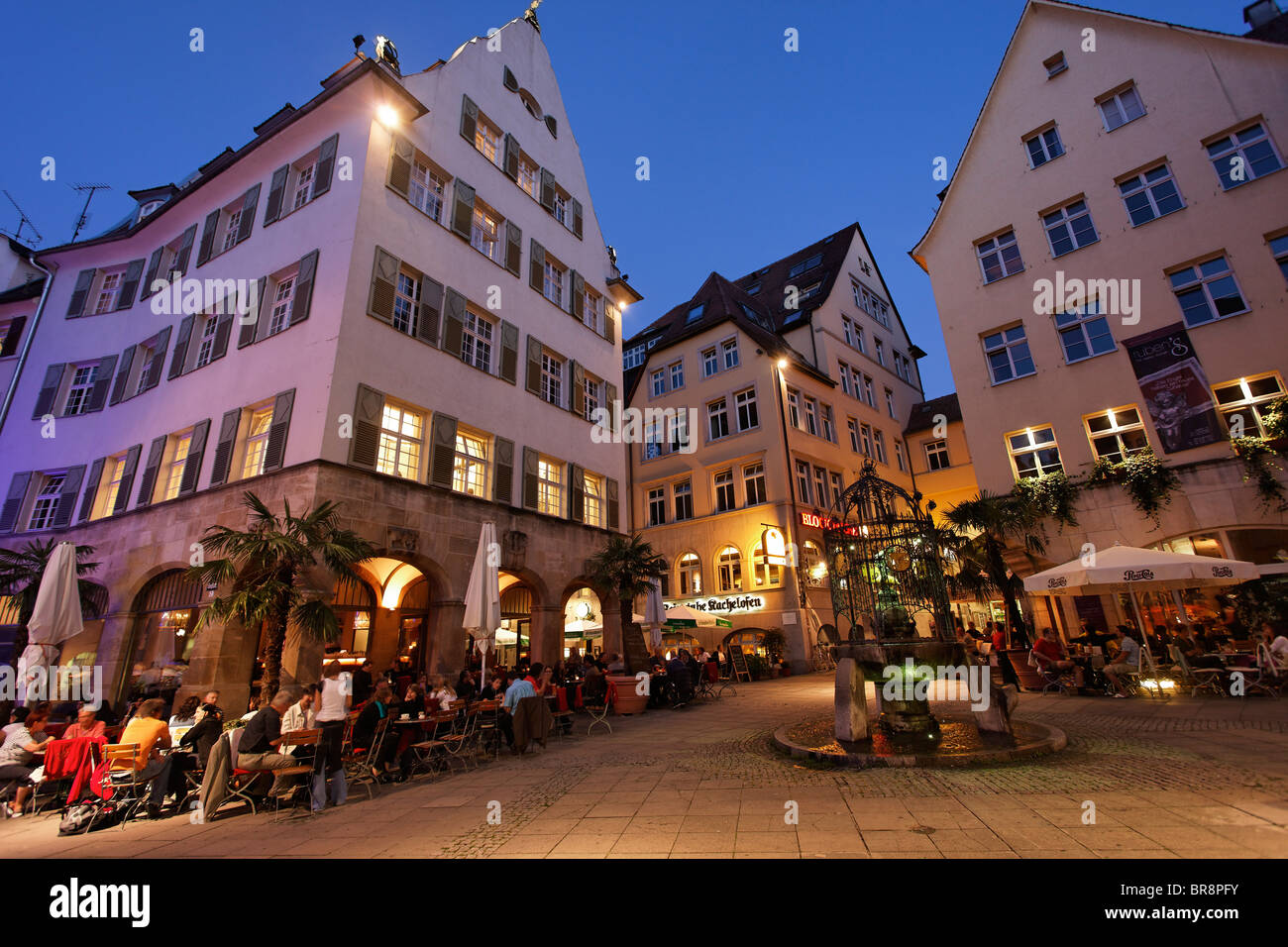 Hans in Luck fountain, old town, Stuttgart, Baden-Wurttemberg, Germany ...