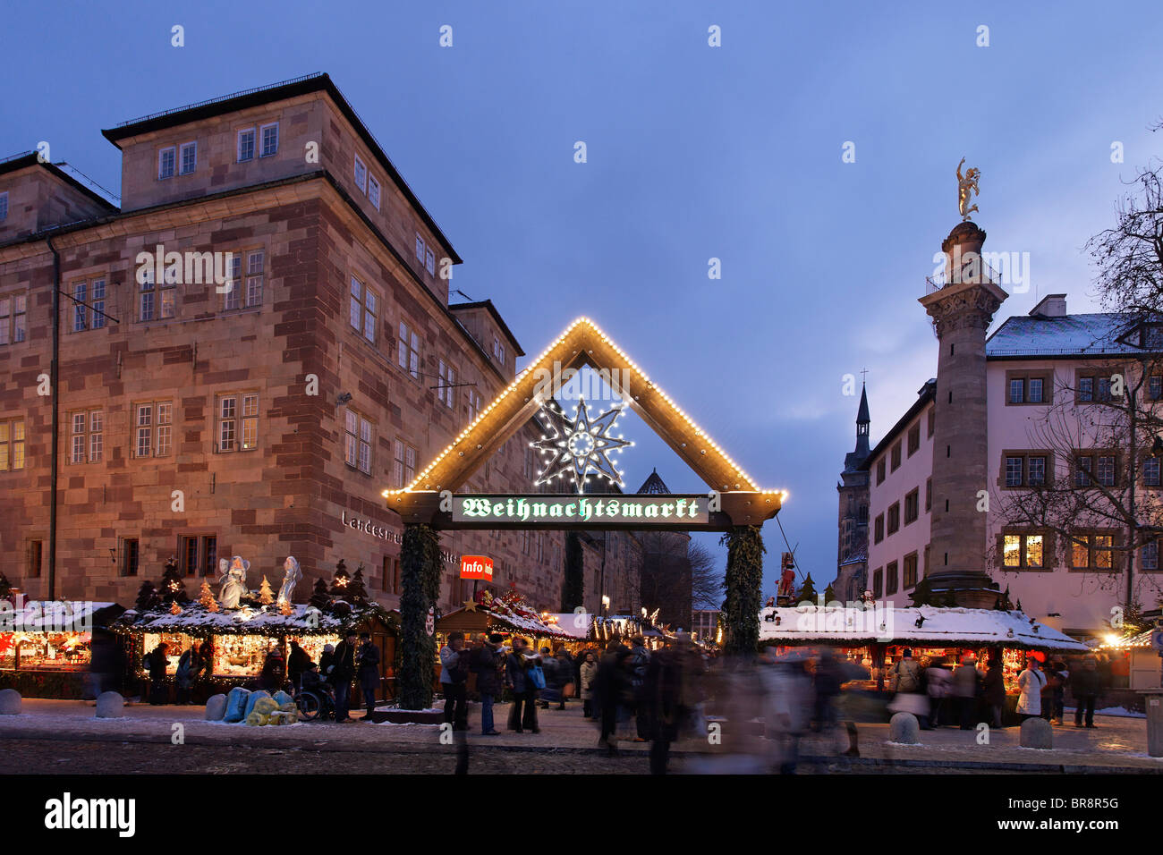 Christmas market at Schiller square, Old Castle in background ...