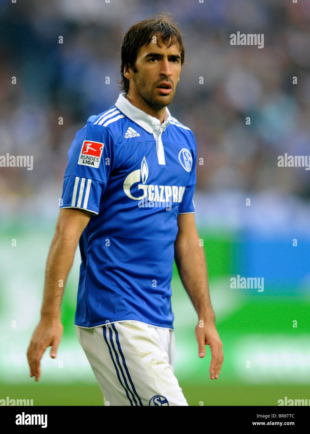 Raul fc schalke 04 hi-res stock photography and images - Alamy