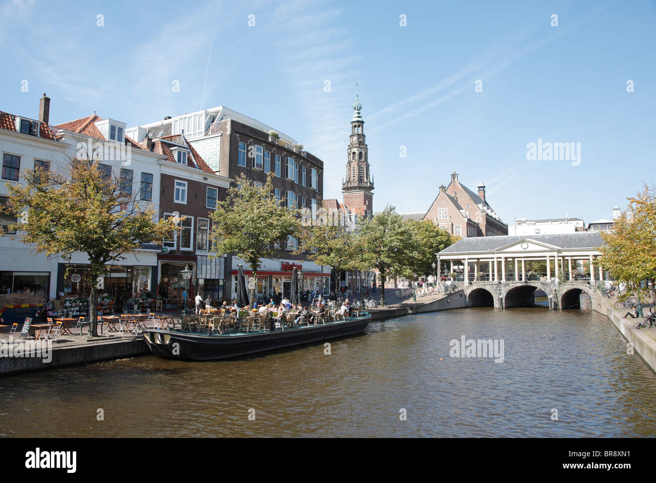 Canal and Town Hall tower with famous covered Corn Bridge, Leiden ...