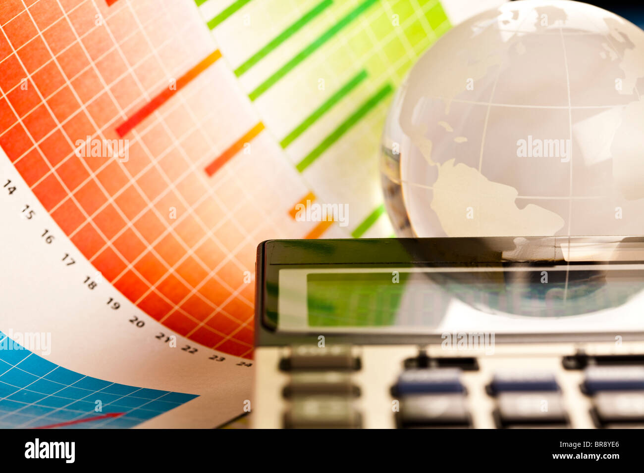 Calculator and diagram Stock Photo - Alamy