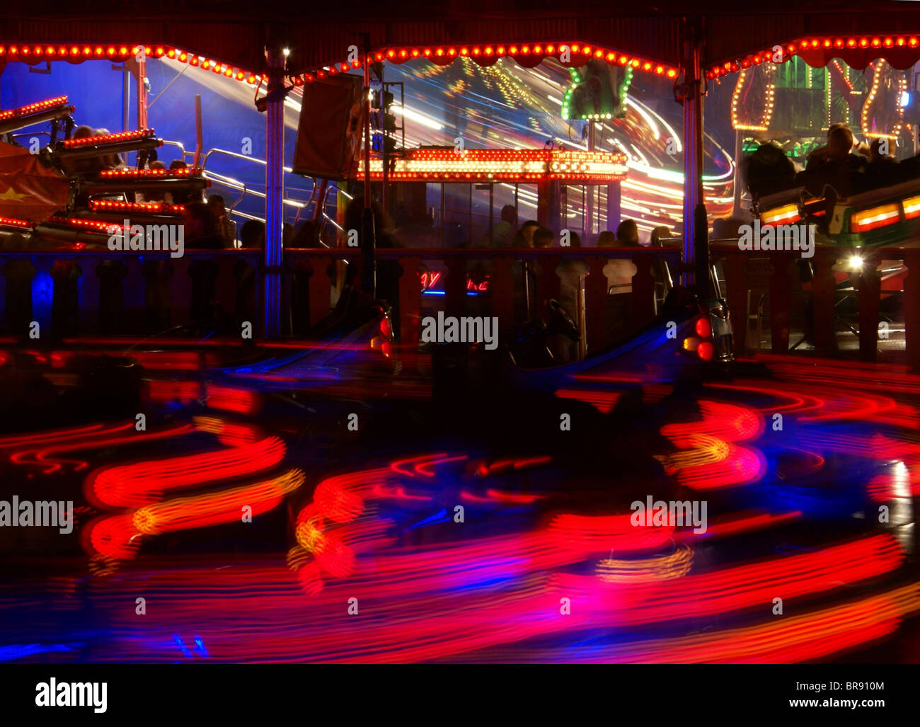 Witney Feast Fairground Dodgems at Night Stock Photo - Alamy