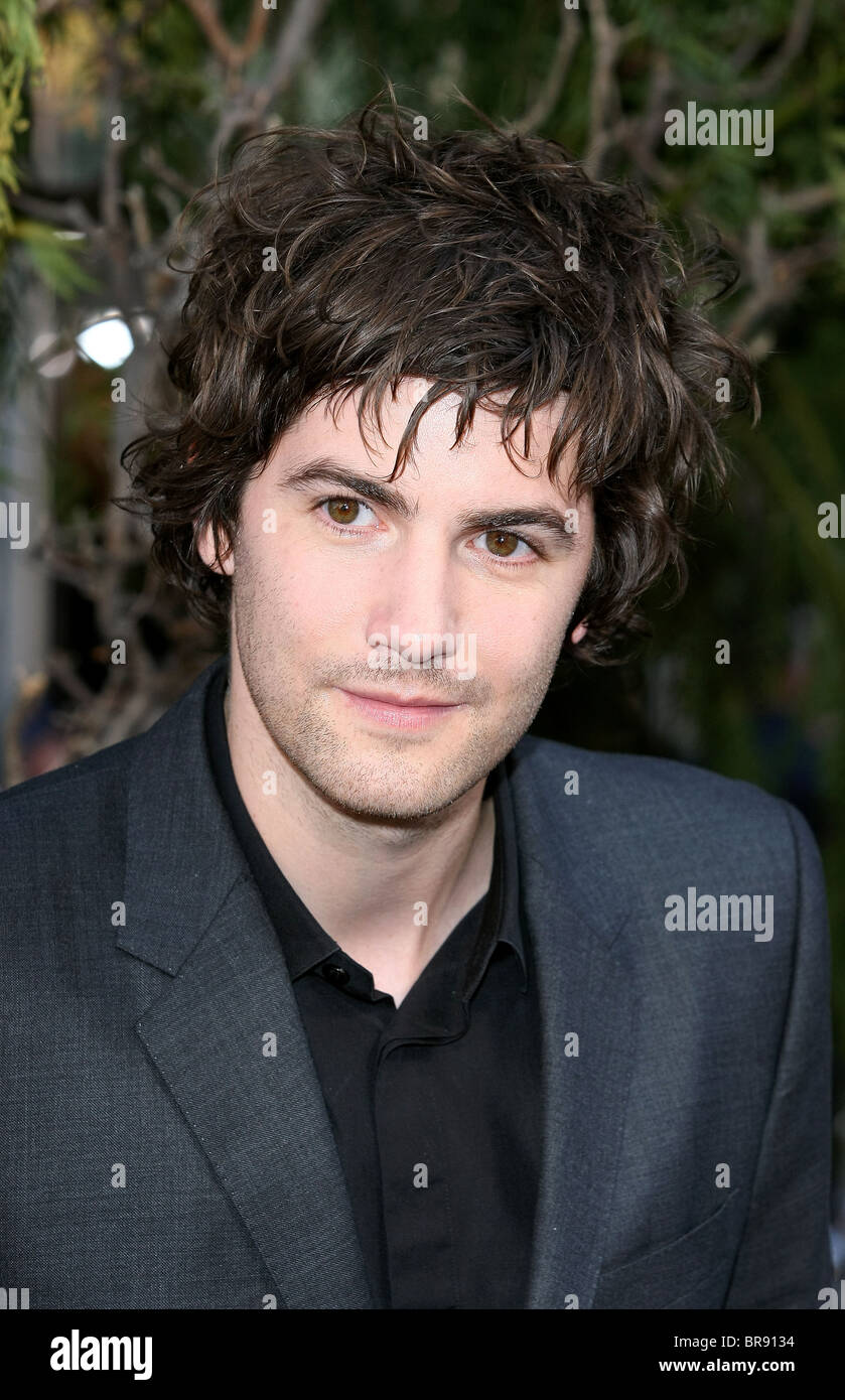Jim Sturgess Is Ga