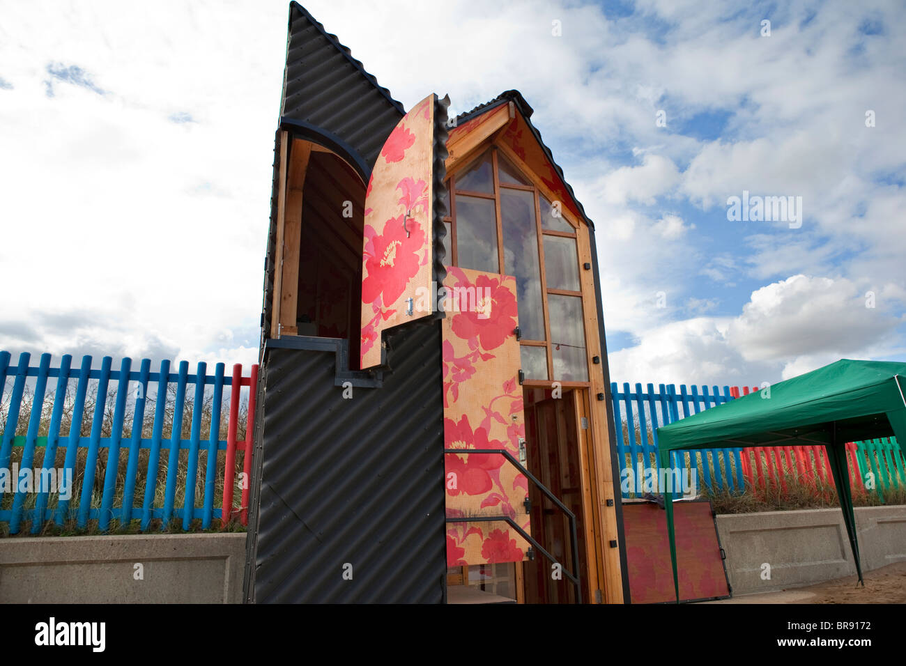 Gazing and canoodling. Mablethorpe Stock Photo - Alamy