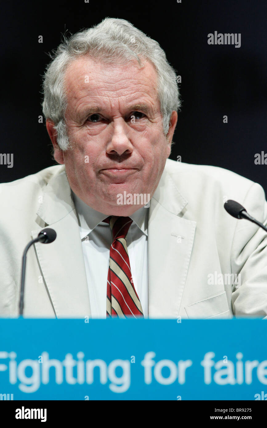 Martin bell hi-res stock photography and images - Alamy