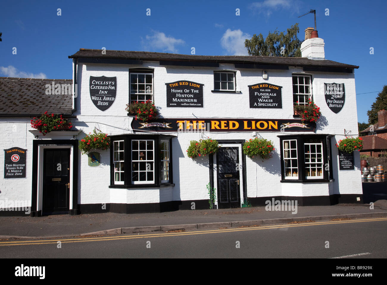 False front hi-res stock photography and images - Alamy