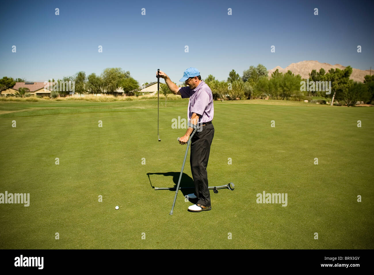 One-armed golfers compete in championship Las Vegas Stock Photo - Alamy