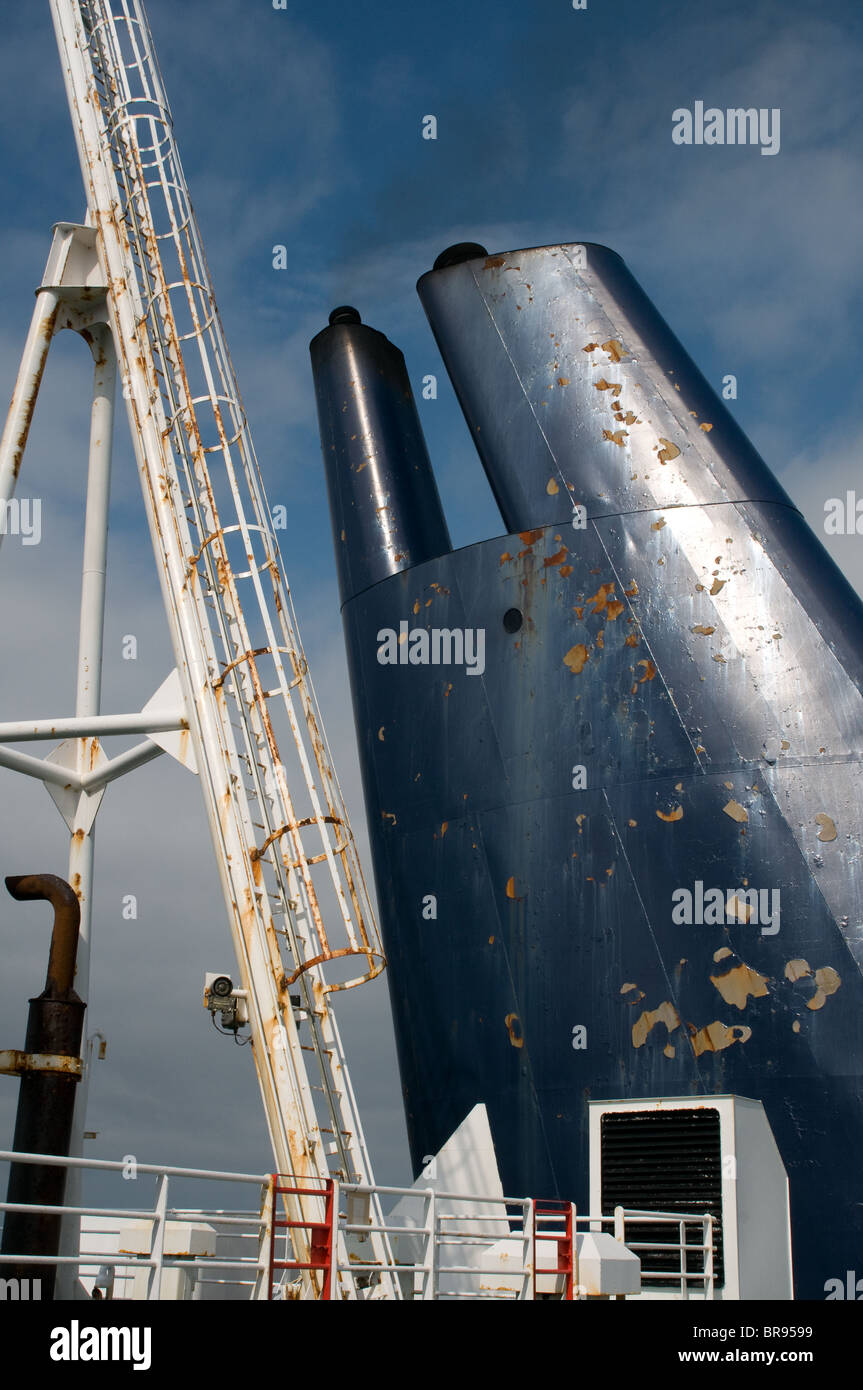 Ship funnel exhaust hi-res stock photography and images - Alamy