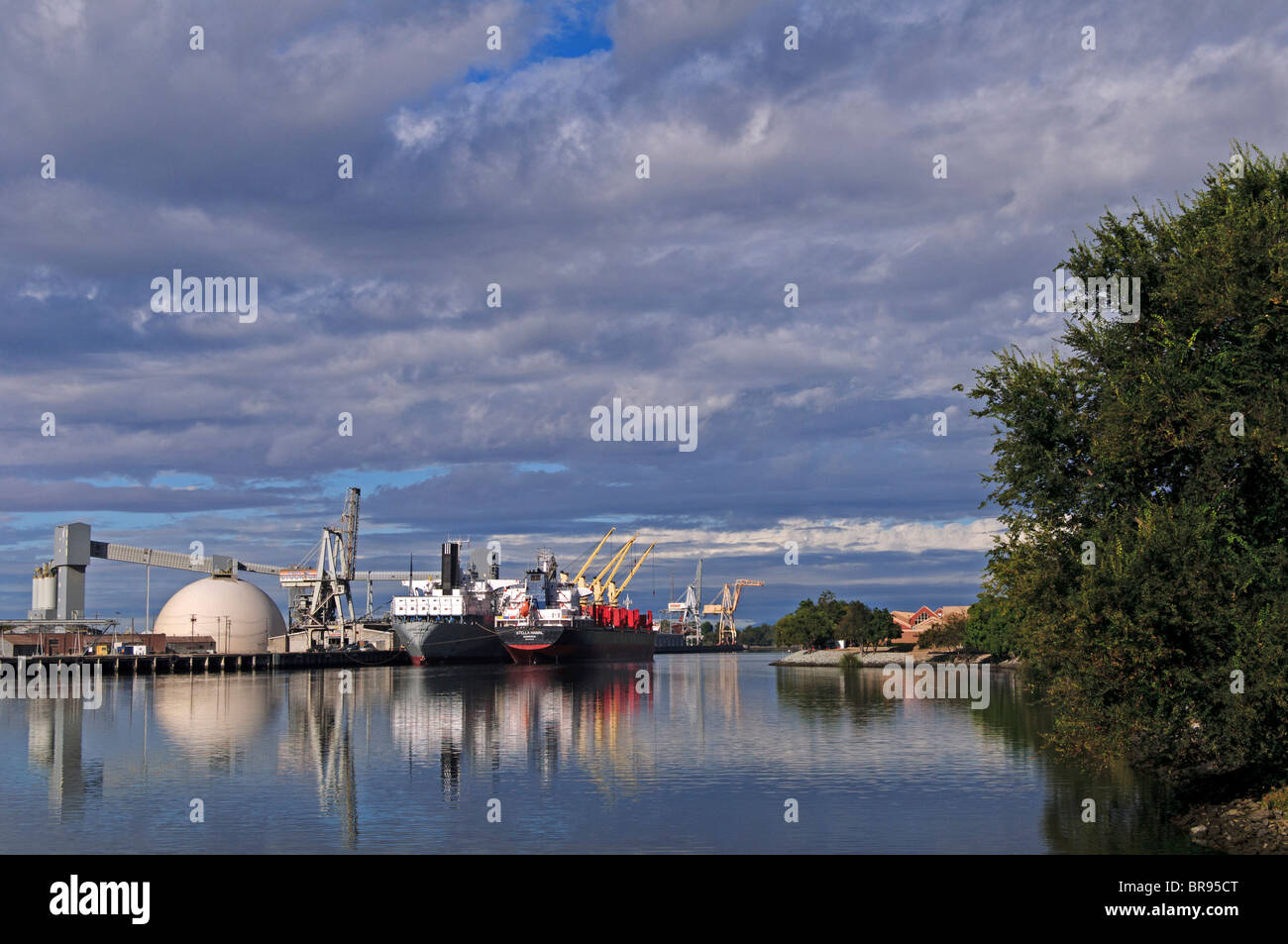Port of Stockton, San Joaquin River, Deep Water Ship Channel, Delta ...