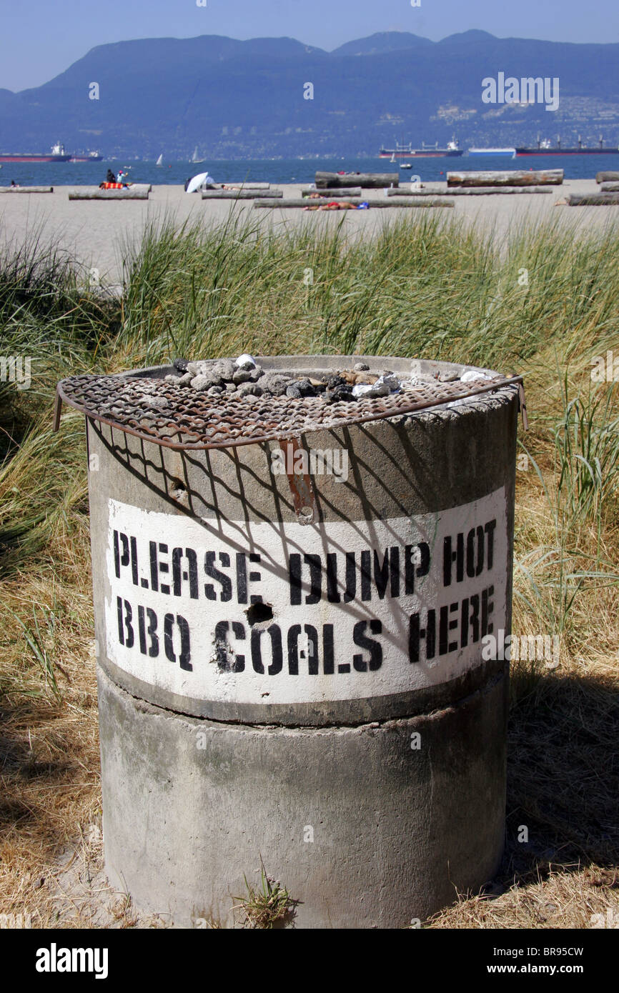 Hot coals bin hi-res stock photography and images - Alamy